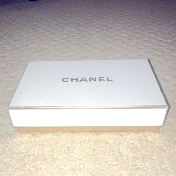 CHANEL | Bags | Chanel Gold White Gift Box | Poshmark